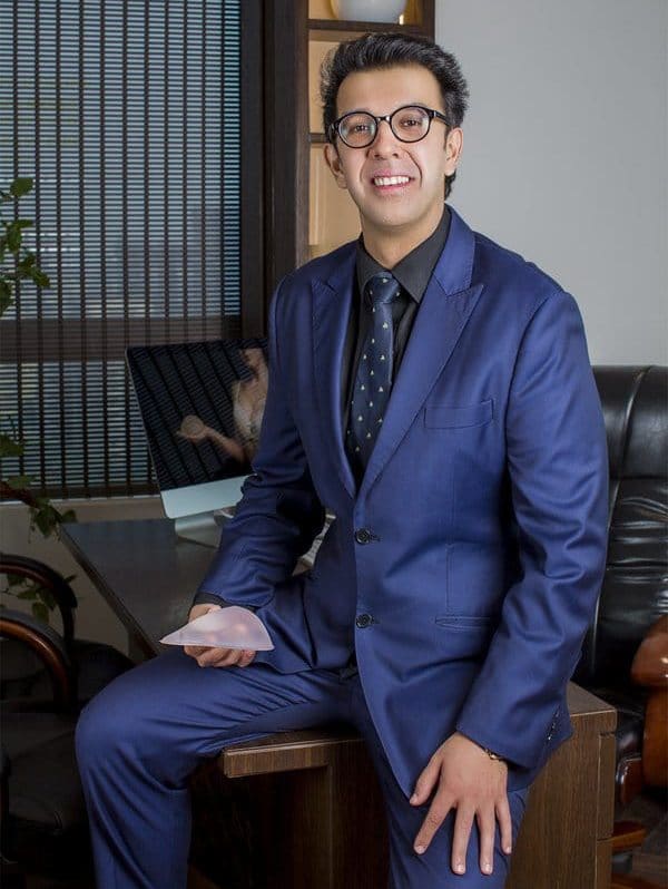 Vanity Cosmetic Clinic| Experienced Plastic and Aesthetic Surgeon